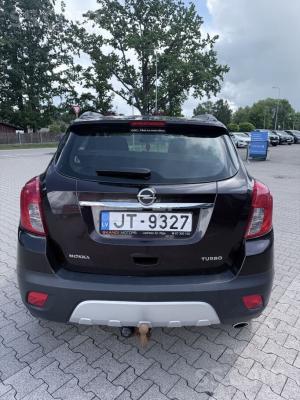 Brown Opel Mokka 2014 in Dobele, with an engine capacity of 1.60 L and mileage of 181 thousand km for 7500 €, photo 8 on AUTOMOTO.COM.LV