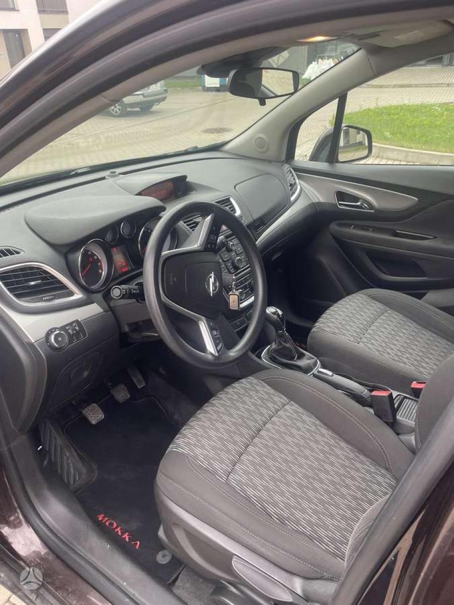 Brūns Opel Mokka 2014 Viļņa, ar dzinēja tilpumu 1.60 L un nobraukumu 112 tūkst. km par 6500 €, foto 7 vietnē AUTOMOTO.COM.LV