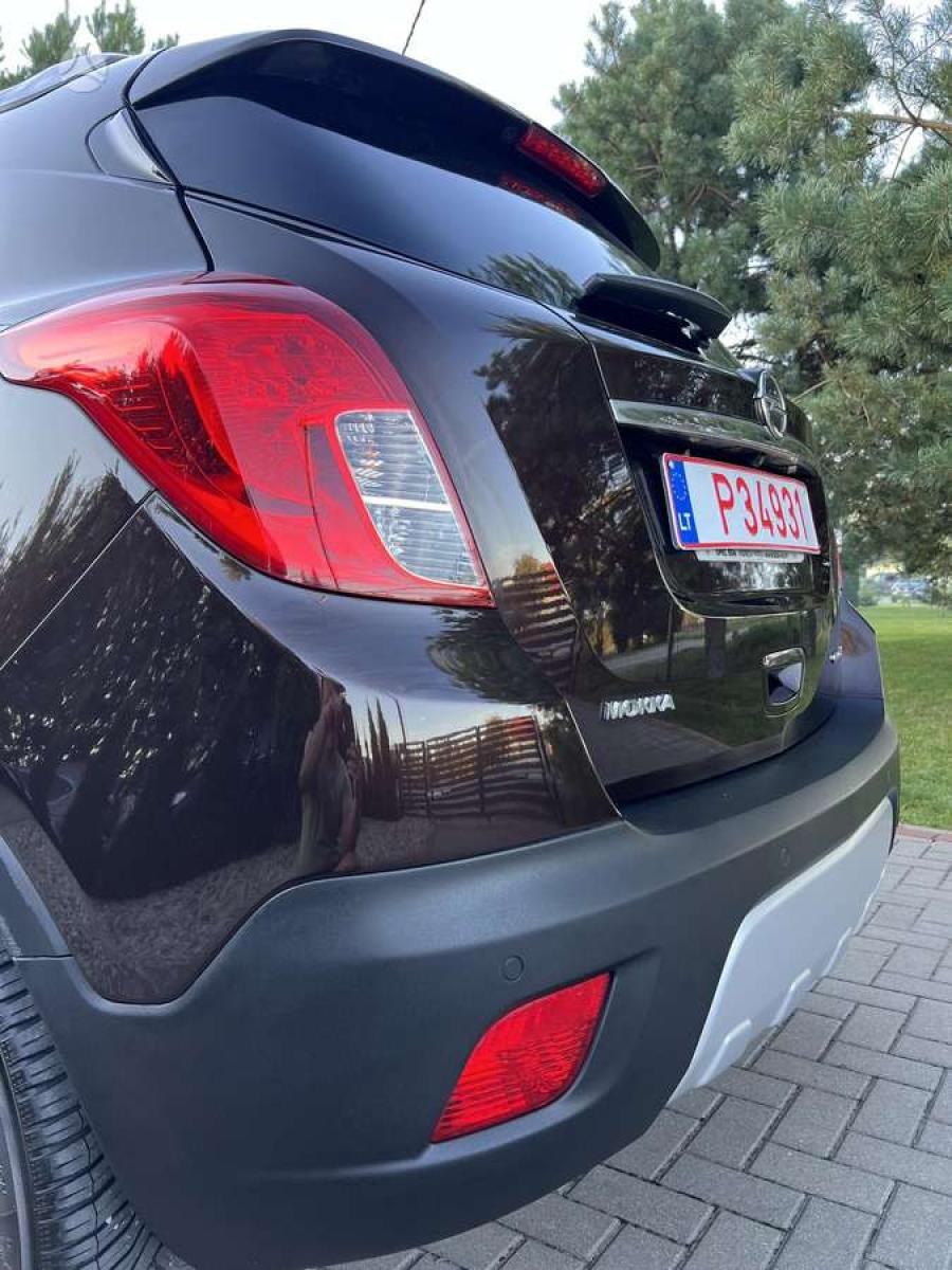 Brown Opel Mokka 2014 in Druskininkai, with an engine capacity of 1.69 L and mileage of 198 thousand km for 7290 €, photo 8 on AUTOMOTO.COM.LV