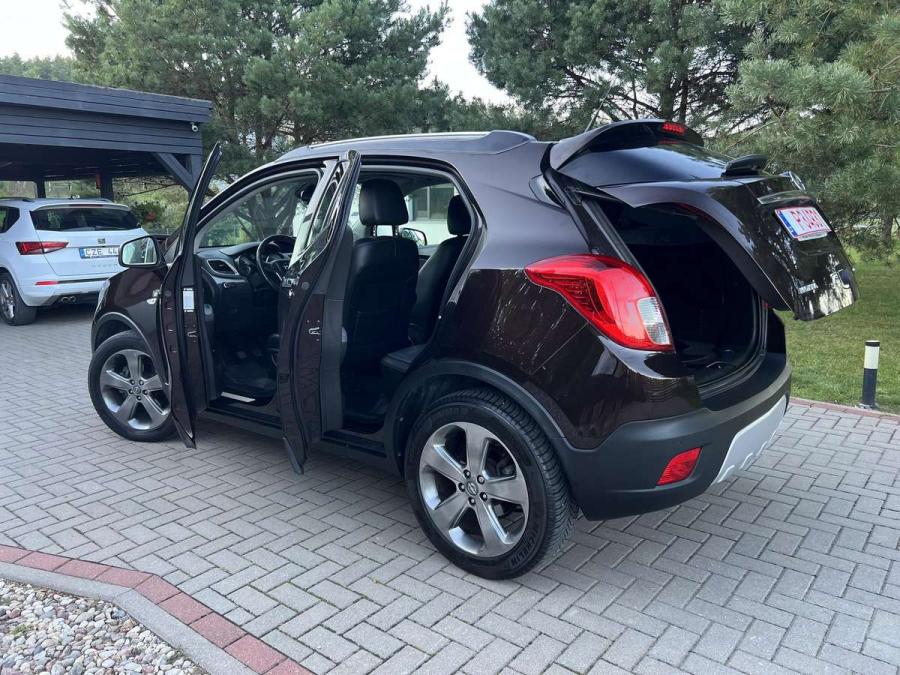 Brown Opel Mokka 2014 in Druskininkai, with an engine capacity of 1.69 L and mileage of 198 thousand km for 7290 €, photo 16 on AUTOMOTO.COM.LV