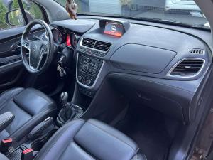 Brown Opel Mokka 2014 in Druskininkai, with an engine capacity of 1.69 L and mileage of 198 thousand km for 7290 €, photo 19 on AUTOMOTO.COM.LV