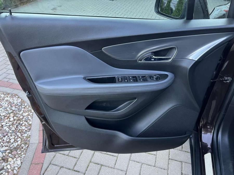Brown Opel Mokka 2014 in Druskininkai, with an engine capacity of 1.69 L and mileage of 198 thousand km for 7290 €, photo 24 on AUTOMOTO.COM.LV