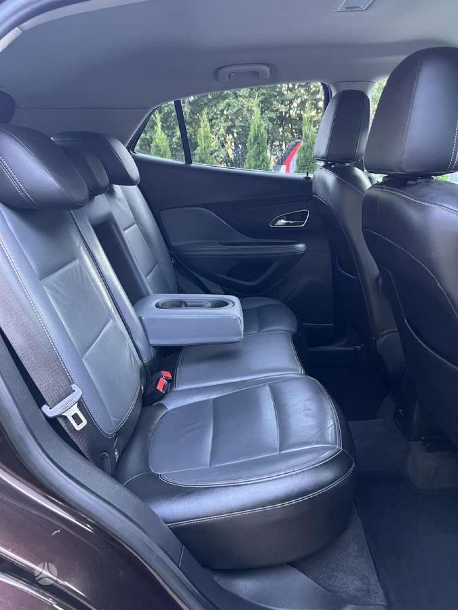 Brown Opel Mokka 2014 in Druskininkai, with an engine capacity of 1.69 L and mileage of 198 thousand km for 7290 €, photo 26 on AUTOMOTO.COM.LV