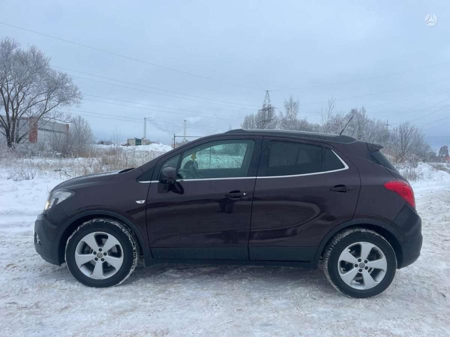 Brown Opel Mokka 2015 in Kaunas, with an engine capacity of 1.60 L and mileage of 217 thousand km for 7850 €, photo 5 on AUTOMOTO.COM.LV