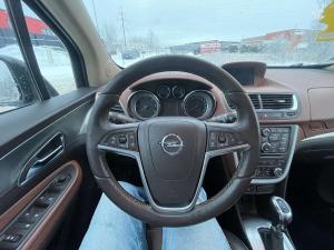Brown Opel Mokka 2015 in Kaunas, with an engine capacity of 1.60 L and mileage of 217 thousand km for 7850 €, photo 17 on AUTOMOTO.COM.LV