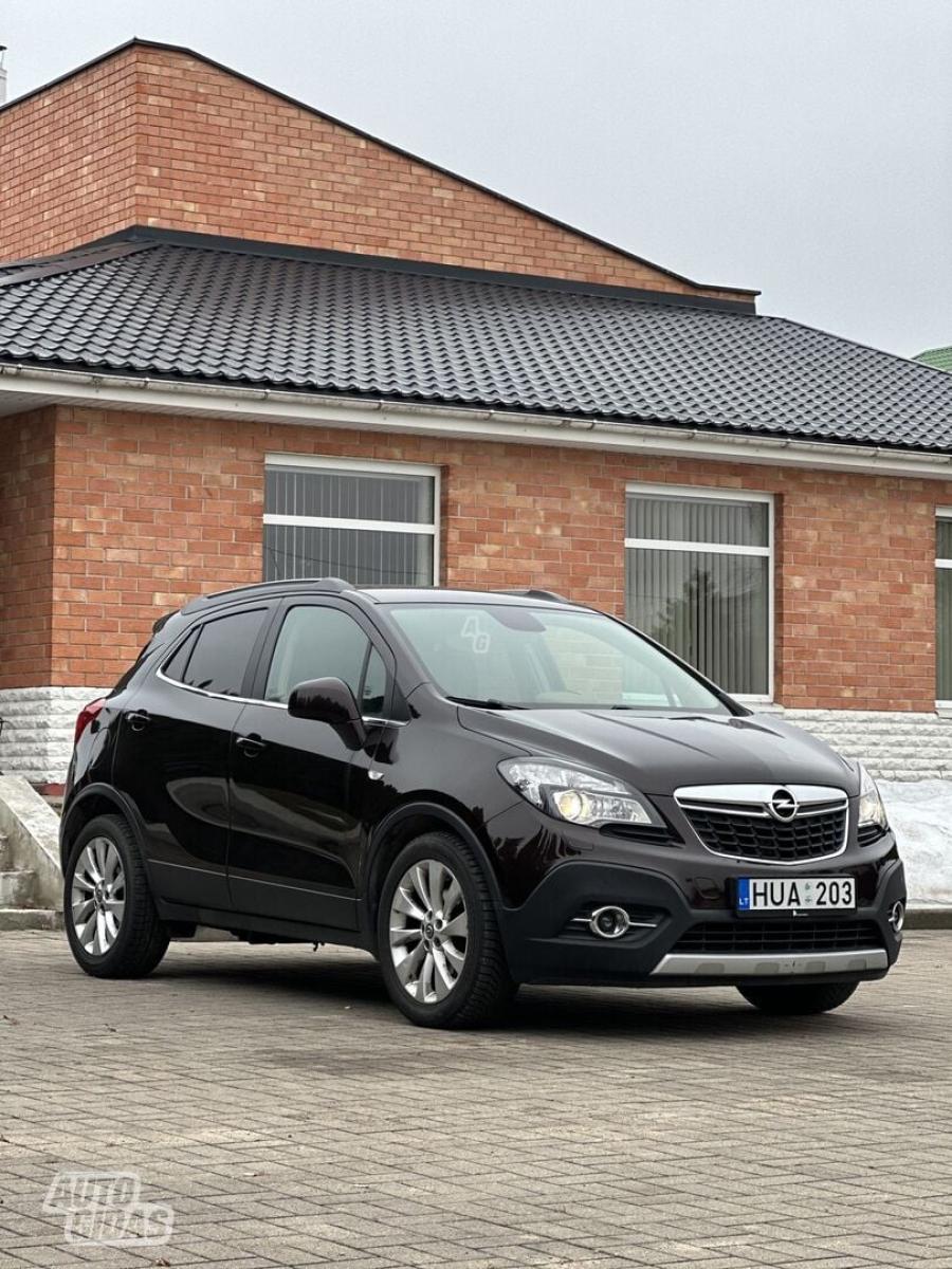 Brown Opel Mokka 2015 in Vilnius, with an engine capacity of 1.40 L and mileage of 125 thousand km for 10900 €, photo 1 on AUTOMOTO.COM.LV