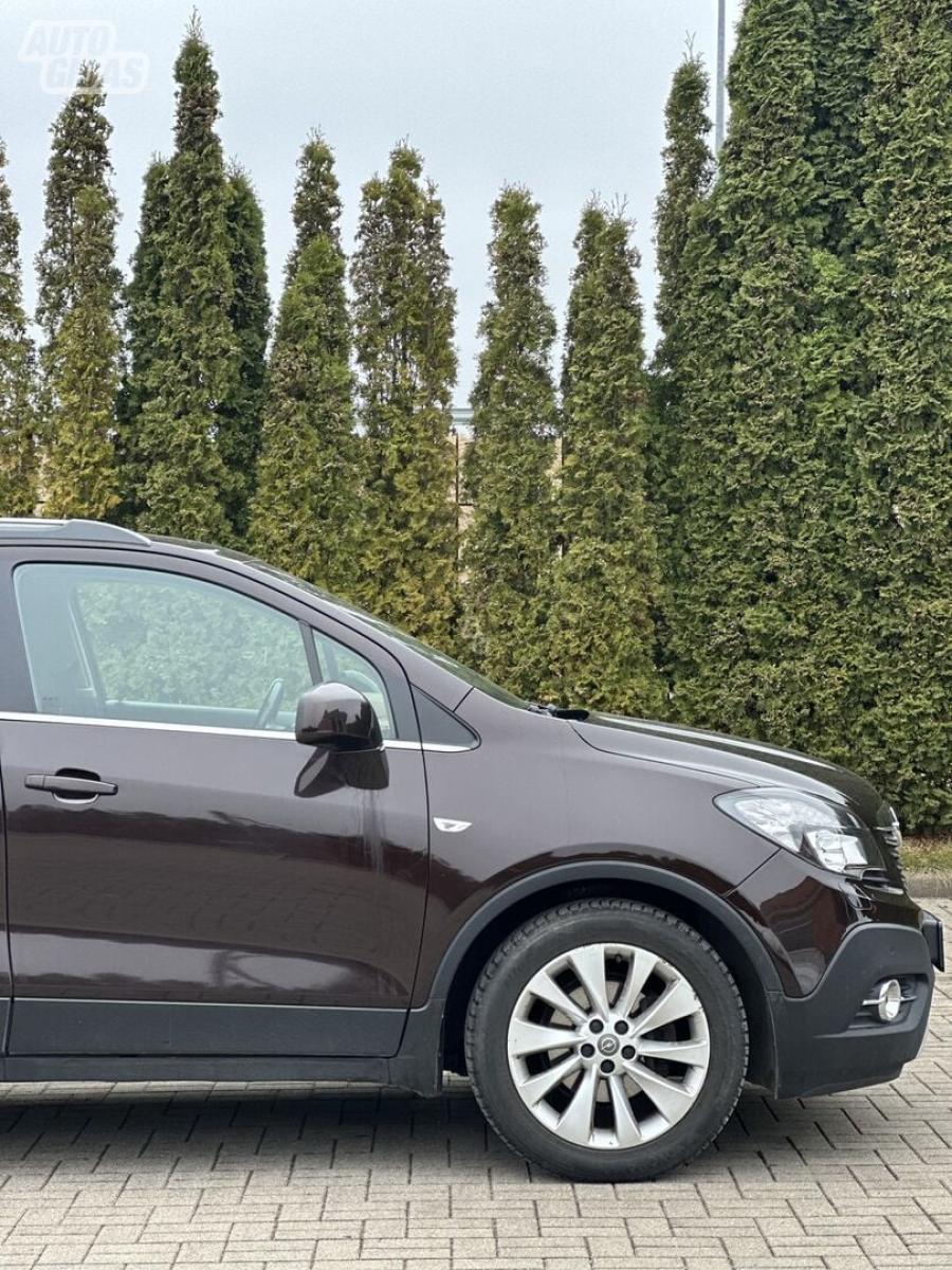 Brown Opel Mokka 2015 in Vilnius, with an engine capacity of 1.40 L and mileage of 125 thousand km for 10900 €, photo 4 on AUTOMOTO.COM.LV
