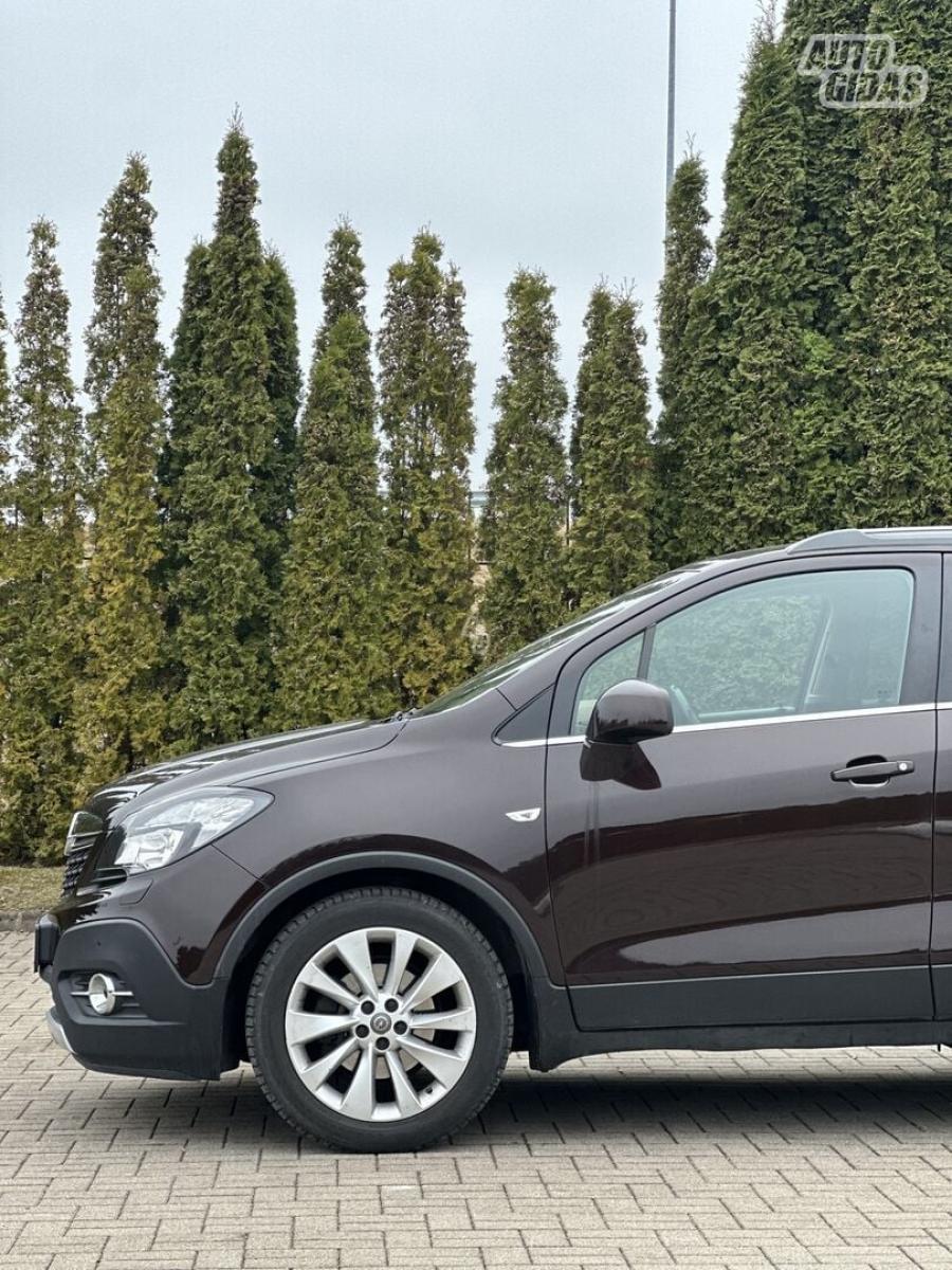 Brown Opel Mokka 2015 in Vilnius, with an engine capacity of 1.40 L and mileage of 125 thousand km for 10900 €, photo 5 on AUTOMOTO.COM.LV
