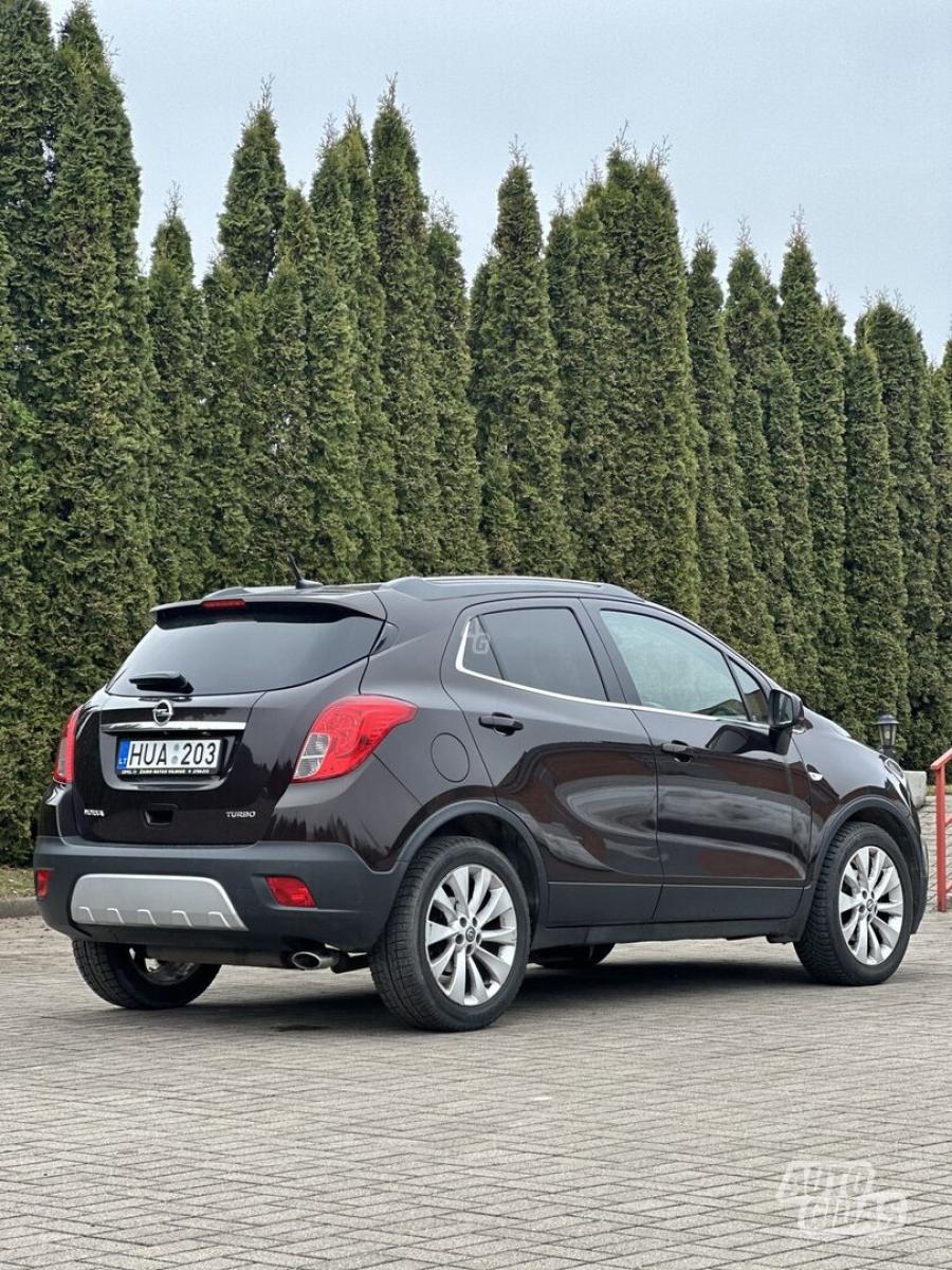 Brown Opel Mokka 2015 in Vilnius, with an engine capacity of 1.40 L and mileage of 125 thousand km for 10900 €, photo 8 on AUTOMOTO.COM.LV