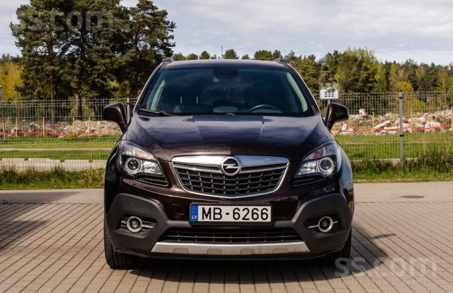Brown Opel Mokka 2015 in Riga, with an engine capacity of 1.70 L and mileage of 194 thousand km for 8300 €, photo 3 on AUTOMOTO.COM.LV