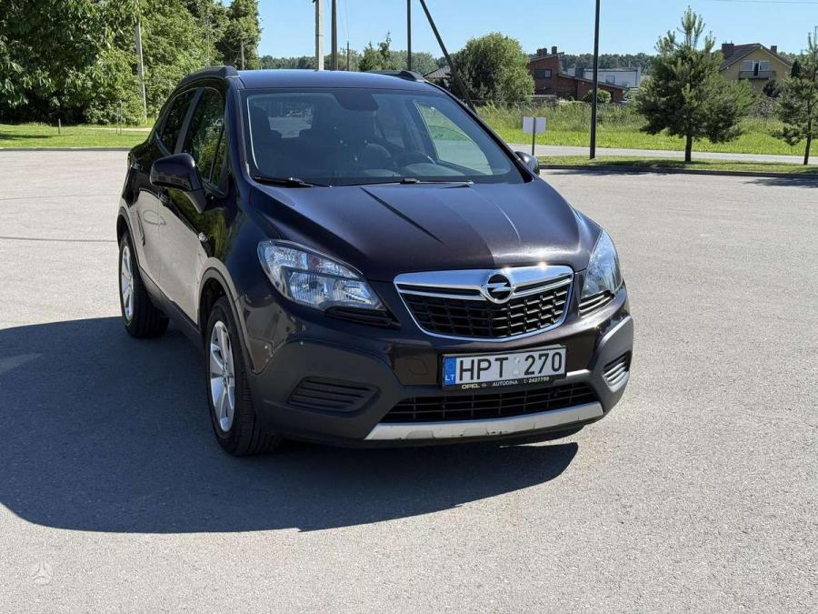 Brown Opel Mokka 2015 in Jonava, with an engine capacity of 1.60 L and mileage of 171 thousand km for 7950 €, photo 3 on AUTOMOTO.COM.LV