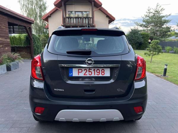 Brown Opel Mokka 2015 in Druskininkai, with an engine capacity of 1.60 L and mileage of 214 thousand km for 6990 €, photo 5 on AUTOMOTO.COM.LV