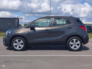 Brown Opel Mokka 2015 in Marijampole, with an engine capacity of 1.60 L and mileage of 92 thousand km for 8900 €, photo 6 on AUTOMOTO.COM.LV