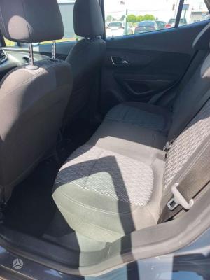 Brown Opel Mokka 2015 in Marijampole, with an engine capacity of 1.60 L and mileage of 92 thousand km for 8900 €, photo 13 on AUTOMOTO.COM.LV
