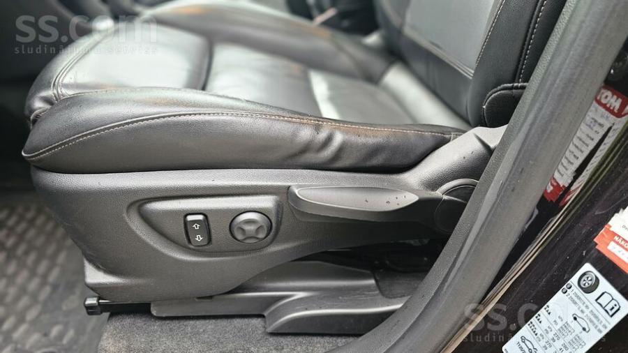 Brown Opel Mokka 2015 in Riga, with an engine capacity of 1.70 L and mileage of 208 thousand km for 7900 €, photo 9 on AUTOMOTO.COM.LV