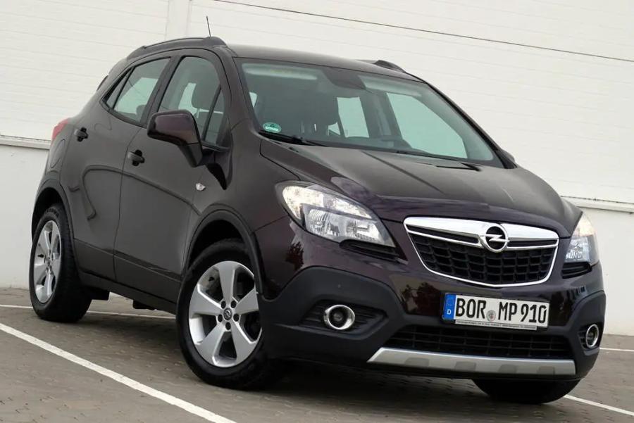 Brown Opel Mokka 2015 in Riga, with an engine capacity of 1.60 L and mileage of 181 thousand km for 6400 €, photo 3 on AUTOMOTO.COM.LV
