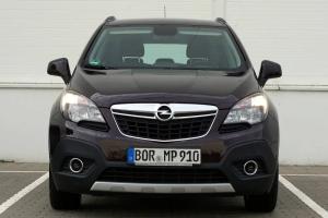 Brown Opel Mokka 2015 in Riga, with an engine capacity of 1.60 L and mileage of 181 thousand km for 6400 €, photo 4 on AUTOMOTO.COM.LV