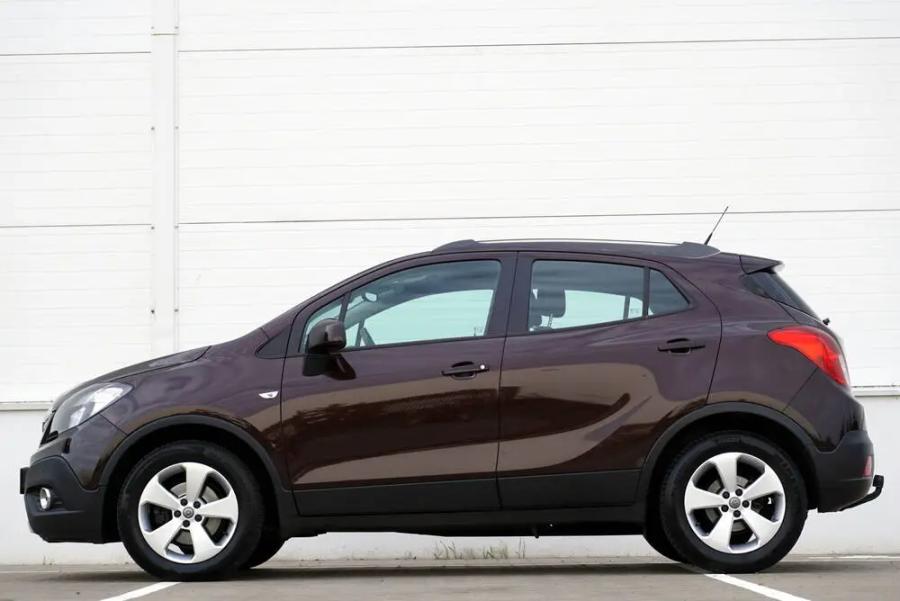 Brown Opel Mokka 2015 in Riga, with an engine capacity of 1.60 L and mileage of 181 thousand km for 6400 €, photo 7 on AUTOMOTO.COM.LV