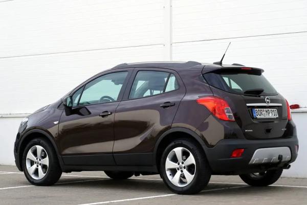 Brown Opel Mokka 2015 in Riga, with an engine capacity of 1.60 L and mileage of 181 thousand km for 6400 €, photo 7 on AUTOMOTO.COM.LV