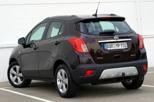 Brown Opel Mokka 2015 in Riga, with an engine capacity of 1.60 L and mileage of 181 thousand km for 6400 €, photo 9 on AUTOMOTO.COM.LV
