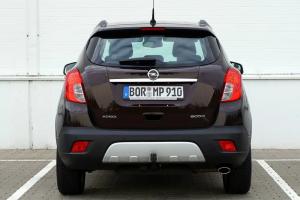 Brown Opel Mokka 2015 in Riga, with an engine capacity of 1.60 L and mileage of 181 thousand km for 6400 €, photo 10 on AUTOMOTO.COM.LV