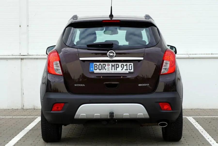 Brown Opel Mokka 2015 in Riga, with an engine capacity of 1.60 L and mileage of 181 thousand km for 6400 €, photo 10 on AUTOMOTO.COM.LV