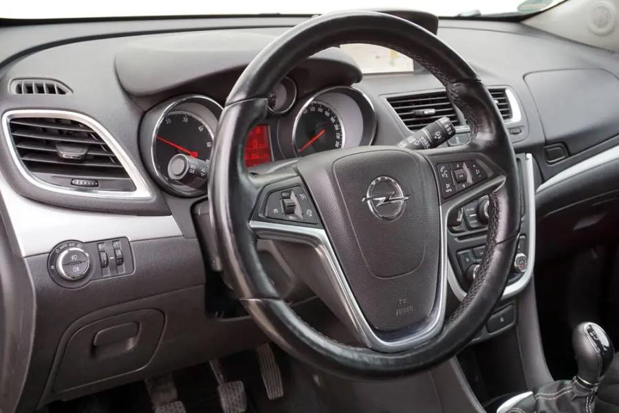 Brown Opel Mokka 2015 in Riga, with an engine capacity of 1.60 L and mileage of 181 thousand km for 6400 €, photo 23 on AUTOMOTO.COM.LV