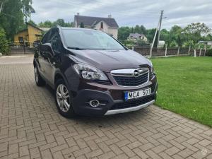 Brown Opel Mokka 2015 in Vilnius, with an engine capacity of 1.60 L and mileage of 138 thousand km for 7850 €, photo  on AUTOMOTO.COM.LV