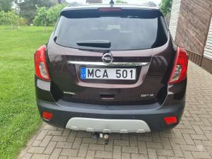 Brown Opel Mokka 2015 in Vilnius, with an engine capacity of 1.60 L and mileage of 138 thousand km for 7850 €, photo 9 on AUTOMOTO.COM.LV