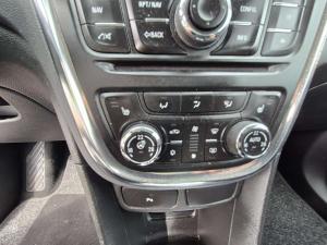 Brūns Opel Mokka 2015 Šauļi, ar dzinēja tilpumu 1.36 L un nobraukumu 140 tūkst. km par 8250 €, foto 22 vietnē AUTOMOTO.COM.LV