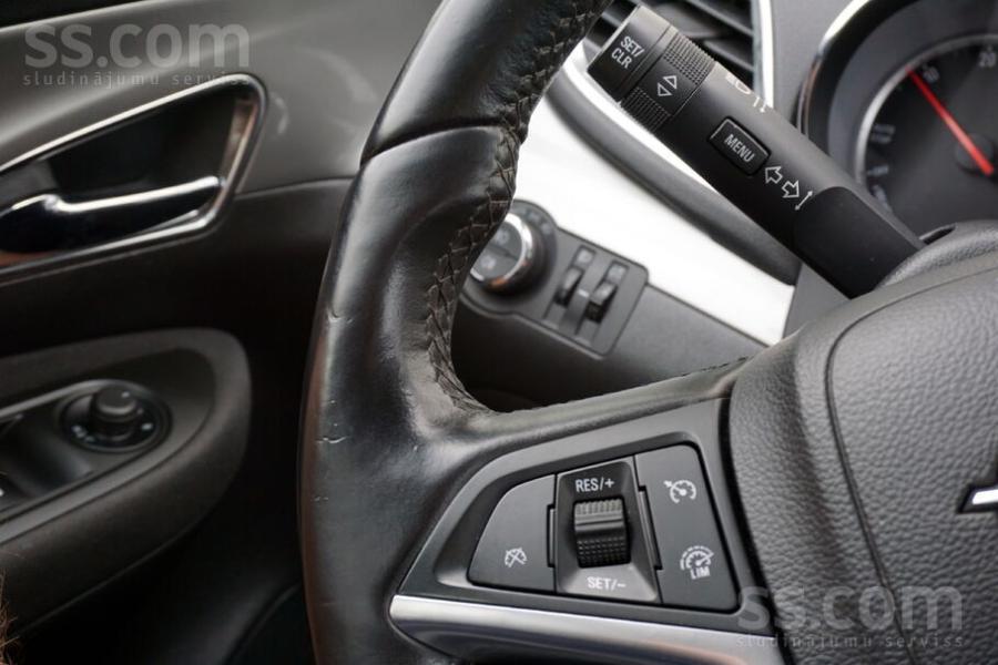 Brūns Opel Mokka 2015 Rīga, ar dzinēja tilpumu 1.60 L un nobraukumu 181 tūkst. km par 5970 €, foto 25 vietnē AUTOMOTO.COM.LV