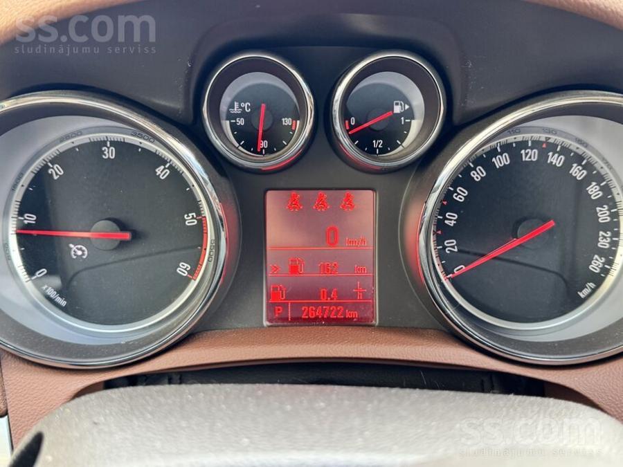 Brown Opel Mokka 2015 in Liepaja, with an engine capacity of 1.60 L and mileage of 265 thousand km for 6500 €, photo 4 on AUTOMOTO.COM.LV