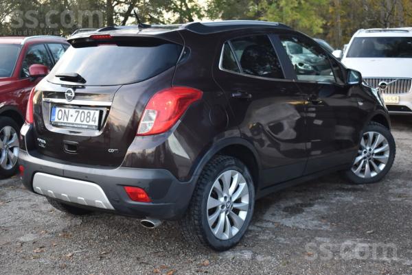Brown Opel Mokka 2015 in Kuldiga, with an engine capacity of 1.60 L and mileage of 0 thousand km for 6990 €, photo 3 on AUTOMOTO.COM.LV