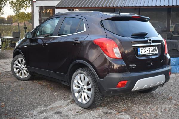 Brown Opel Mokka 2015 in Kuldiga, with an engine capacity of 1.60 L and mileage of 0 thousand km for 6990 €, photo 4 on AUTOMOTO.COM.LV