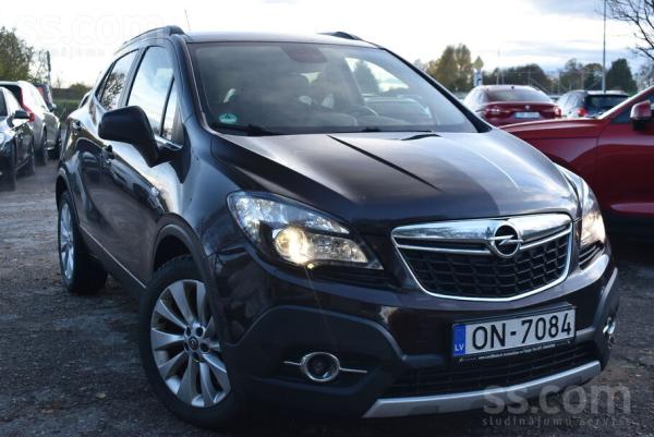 Brown Opel Mokka 2015 in Kuldiga, with an engine capacity of 1.60 L and mileage of 0 thousand km for 6990 €, photo 5 on AUTOMOTO.COM.LV