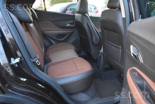 Brown Opel Mokka 2015 in Kuldiga, with an engine capacity of 1.60 L and mileage of 0 thousand km for 6990 €, photo 7 on AUTOMOTO.COM.LV