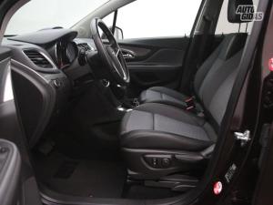 Brown Opel Mokka 2016 in Vilnius, with an engine capacity of 1.40 L and mileage of 171 thousand km for 10899 €, photo 5 on AUTOMOTO.COM.LV