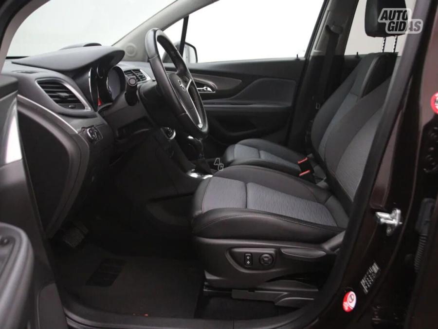 Brown Opel Mokka 2016 in Vilnius, with an engine capacity of 1.40 L and mileage of 171 thousand km for 10899 €, photo 5 on AUTOMOTO.COM.LV