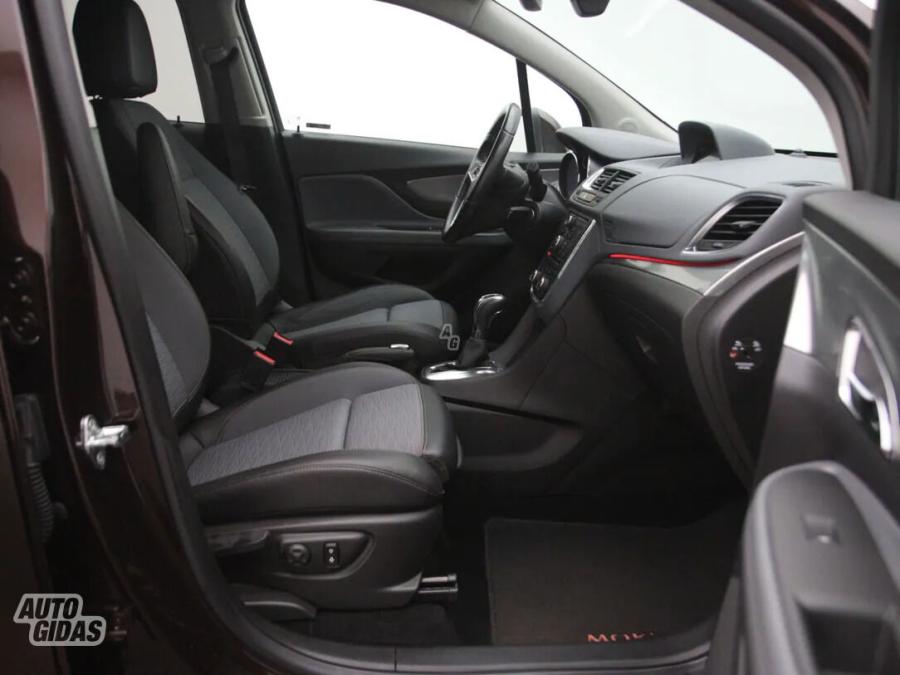 Brown Opel Mokka 2016 in Vilnius, with an engine capacity of 1.40 L and mileage of 171 thousand km for 10899 €, photo 15 on AUTOMOTO.COM.LV