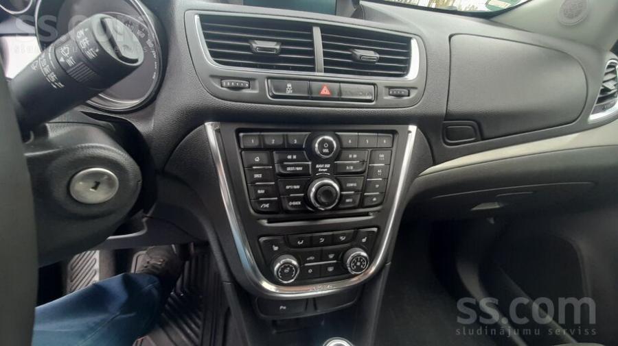 Brown Opel Mokka 2016 in Riga, with an engine capacity of 1.40 L and mileage of 142 thousand km for 10000 €, photo 15 on AUTOMOTO.COM.LV
