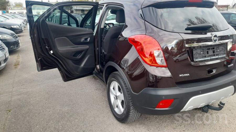 Brown Opel Mokka 2016 in Riga, with an engine capacity of 1.40 L and mileage of 142 thousand km for 10000 €, photo 34 on AUTOMOTO.COM.LV
