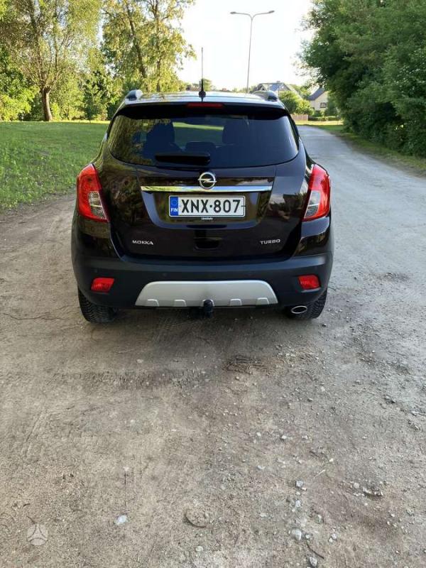 Brown Opel Mokka 2016 in Siauliai, with an engine capacity of 1.40 L and mileage of 210 thousand km for 8250 €, photo 4 on AUTOMOTO.COM.LV