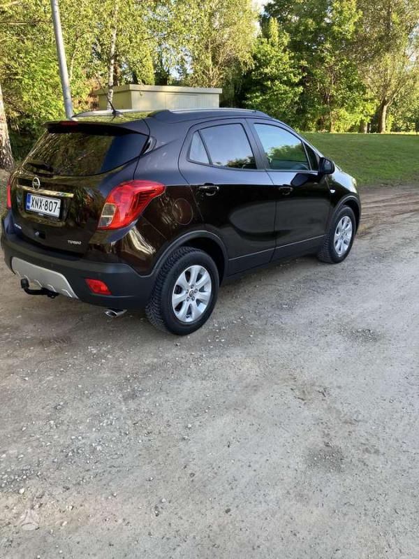 Brown Opel Mokka 2016 in Siauliai, with an engine capacity of 1.40 L and mileage of 210 thousand km for 8250 €, photo 5 on AUTOMOTO.COM.LV