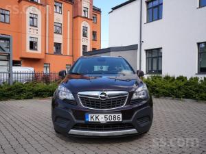 Brown Opel Mokka 2016 in Riga, with an engine capacity of 1.60 L and mileage of 217 thousand km for 5890 €, photo 3 on AUTOMOTO.COM.LV