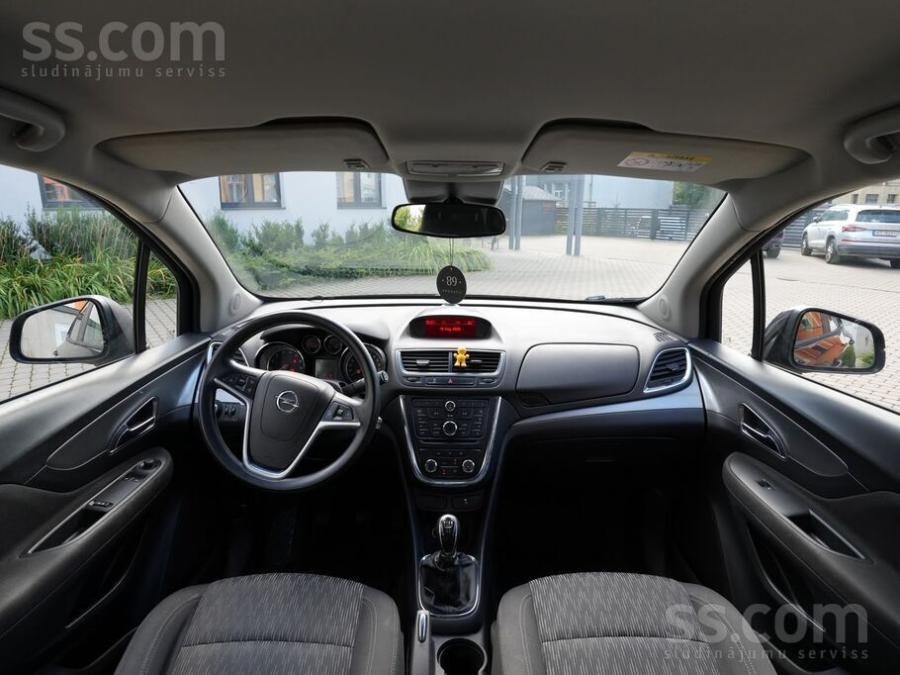 Brown Opel Mokka 2016 in Riga, with an engine capacity of 1.60 L and mileage of 217 thousand km for 5890 €, photo 4 on AUTOMOTO.COM.LV
