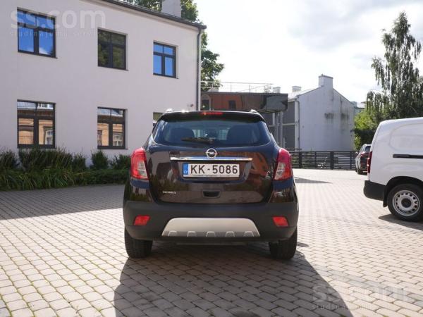 Brown Opel Mokka 2016 in Riga, with an engine capacity of 1.60 L and mileage of 217 thousand km for 5890 €, photo 5 on AUTOMOTO.COM.LV