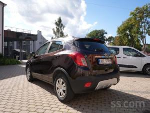 Brown Opel Mokka 2016 in Riga, with an engine capacity of 1.60 L and mileage of 217 thousand km for 5890 €, photo 7 on AUTOMOTO.COM.LV