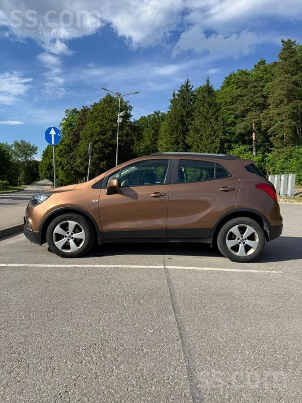 Brown Opel Mokka 2017 in Tukums, with an engine capacity of 1.40 L and mileage of 81 thousand km for 8200 €, photo 8 on AUTOMOTO.COM.LV