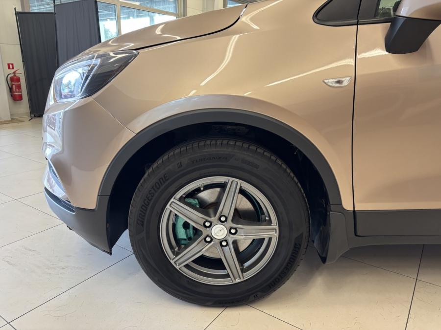 Brūns Opel Mokka 2018 Rīga, ar dzinēja tilpumu 1.60 L un nobraukumu 138 tūkst. km par 8700 €, foto 5 vietnē AUTOMOTO.COM.LV