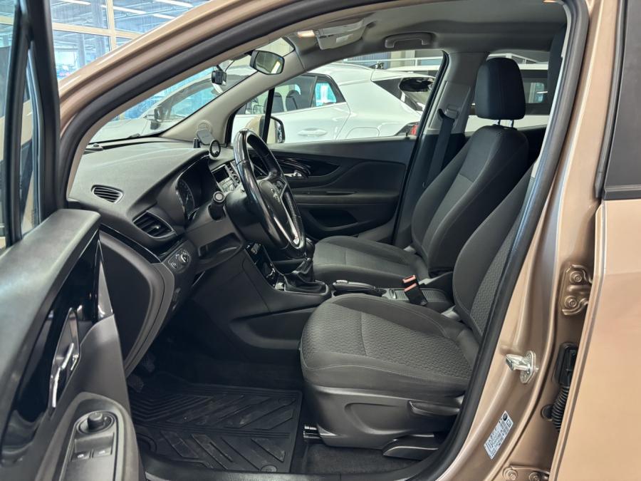 Brūns Opel Mokka 2018 Rīga, ar dzinēja tilpumu 1.60 L un nobraukumu 138 tūkst. km par 8700 €, foto 8 vietnē AUTOMOTO.COM.LV